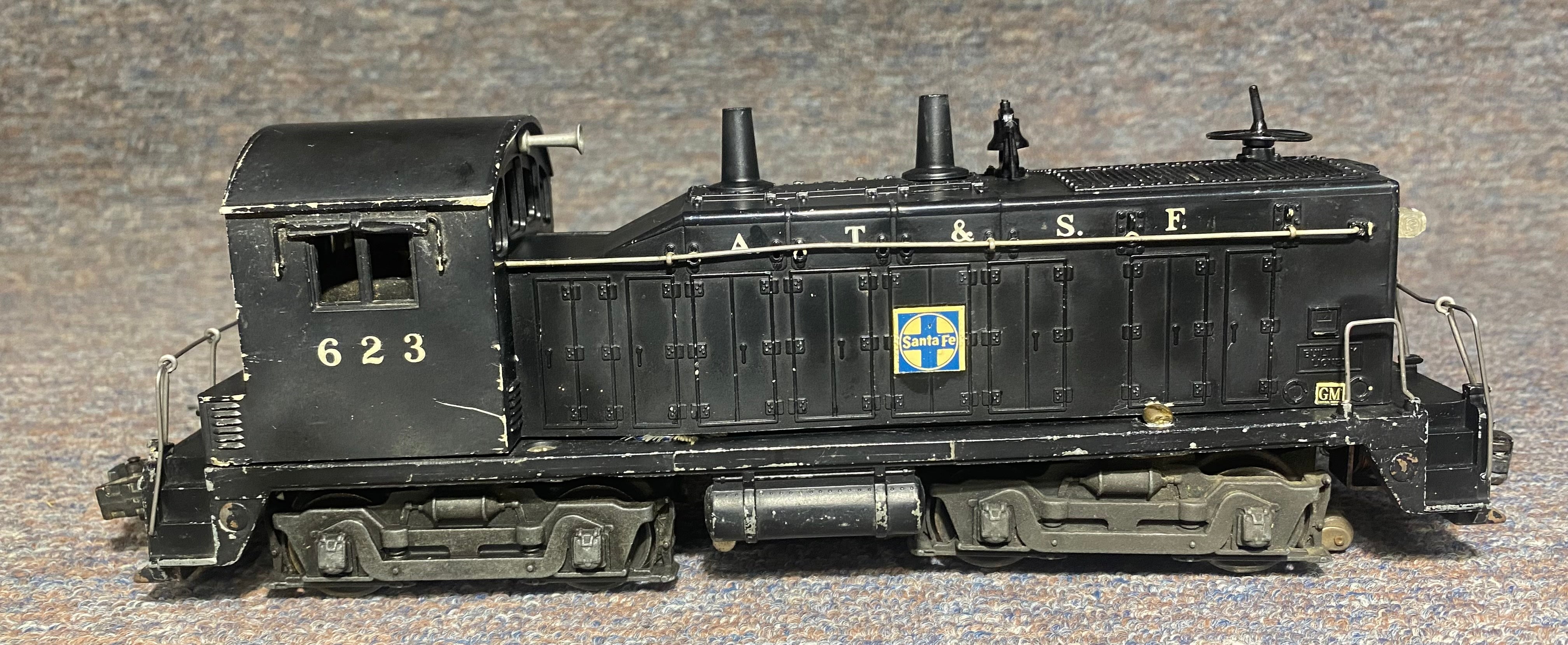 Lionel Post War #623 Santa Fe NW2 Switcher – Traintiques